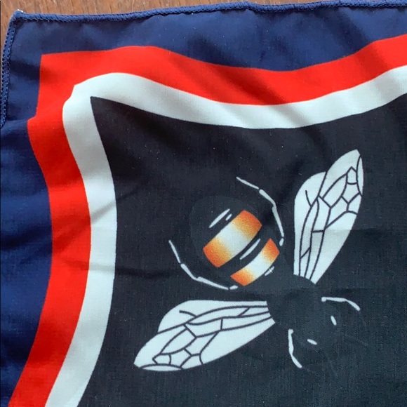 Accessories | Scarf With Bees On Corners Nwot | Poshmark